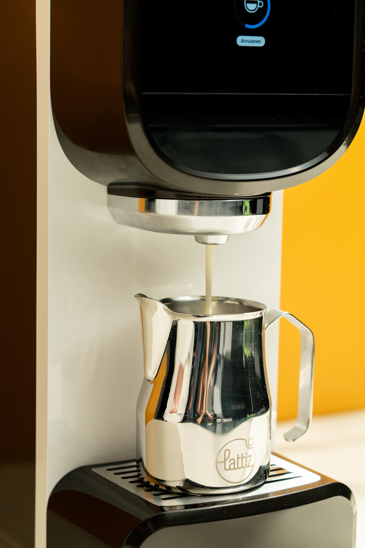 Meet Lattiz: more than a professional milk frother. Business benefits ...