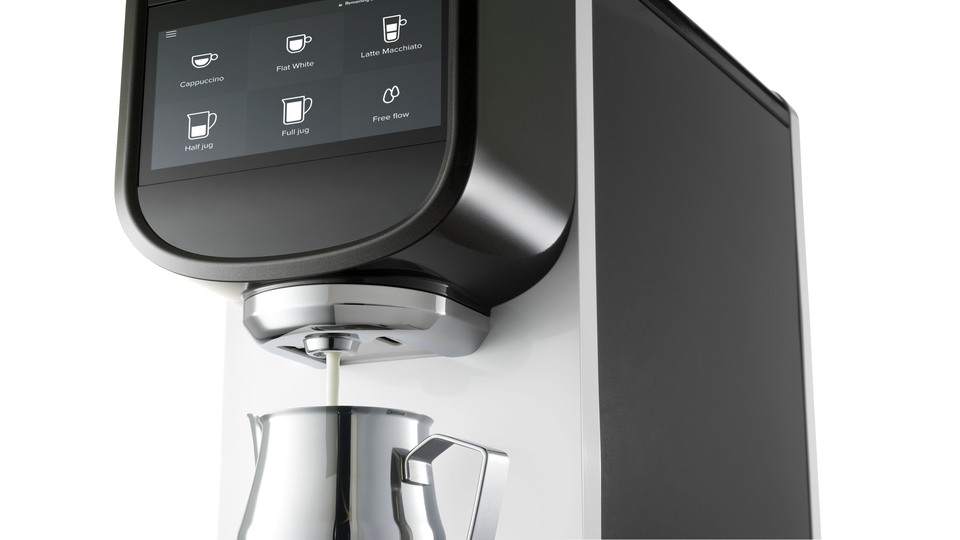 Learn how to make the perfect latte art swan with the smart milk ...